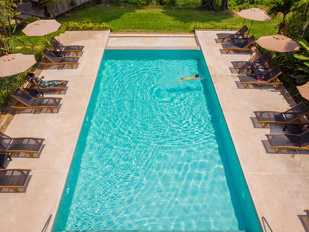 INFINITY POOLS - The River Resort